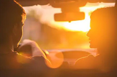 How Glare From the Sun Causes Car Accidents